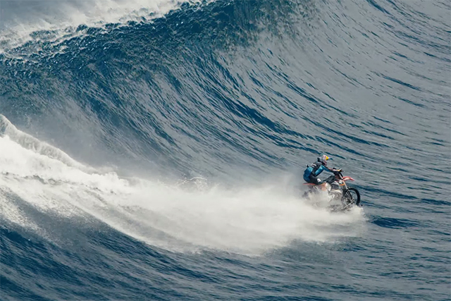 Pipe Dream: Robbie Maddison surfs Tahiti on a motorcycle – Snowboard ...