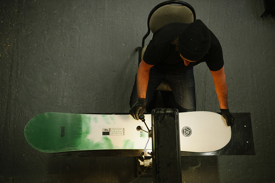 The passion of building snowboards with Hightide Mfg – Snowboard Magazine