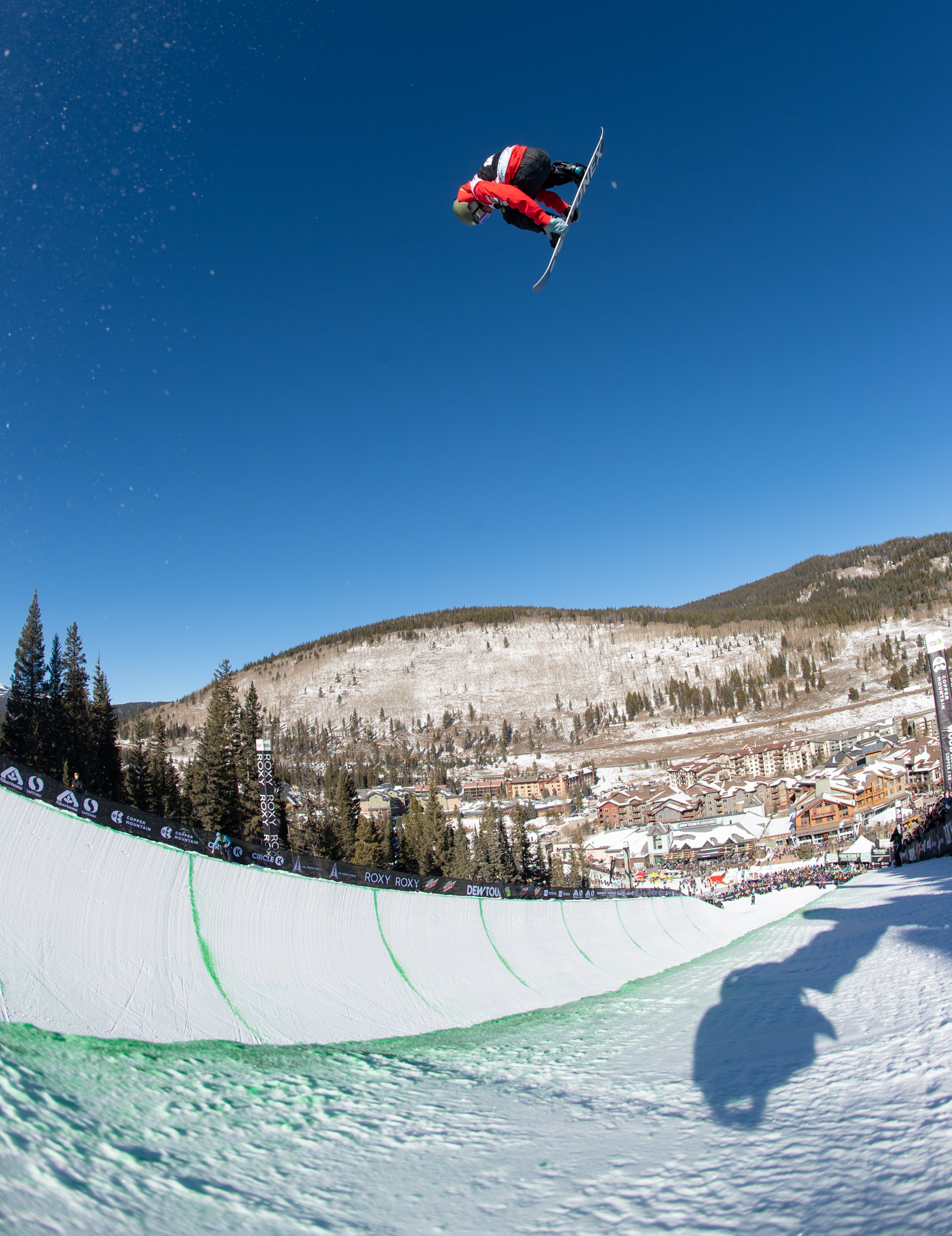 Yuto Totsuka Wins Men’s Superpipe at Dew Tour 2021 – Snowboard Magazine