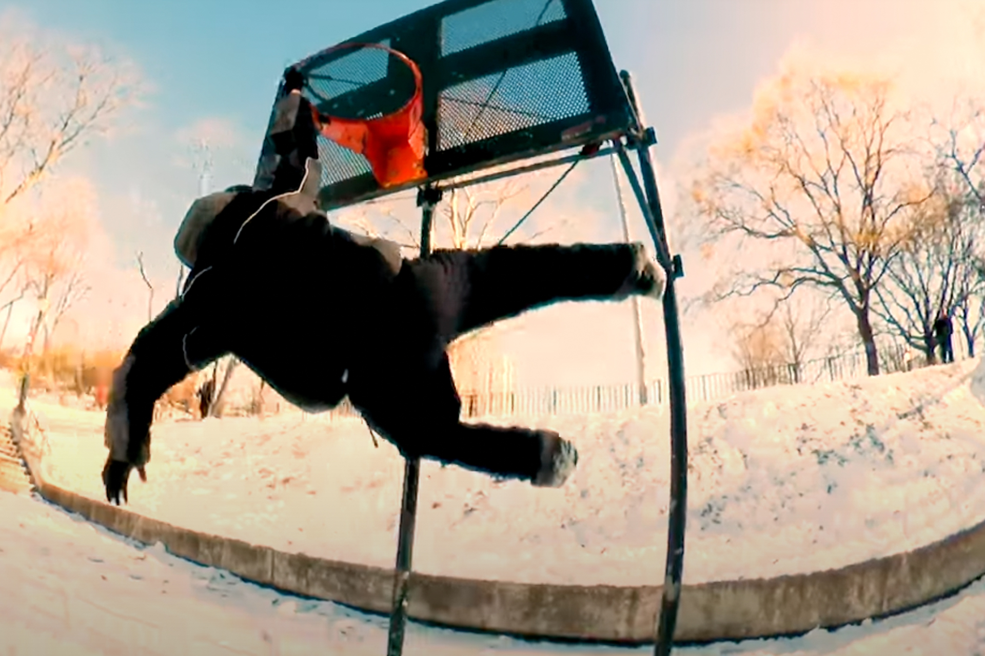 Gate 2 Hell – Snowboarding In NYC – Snowboard Magazine