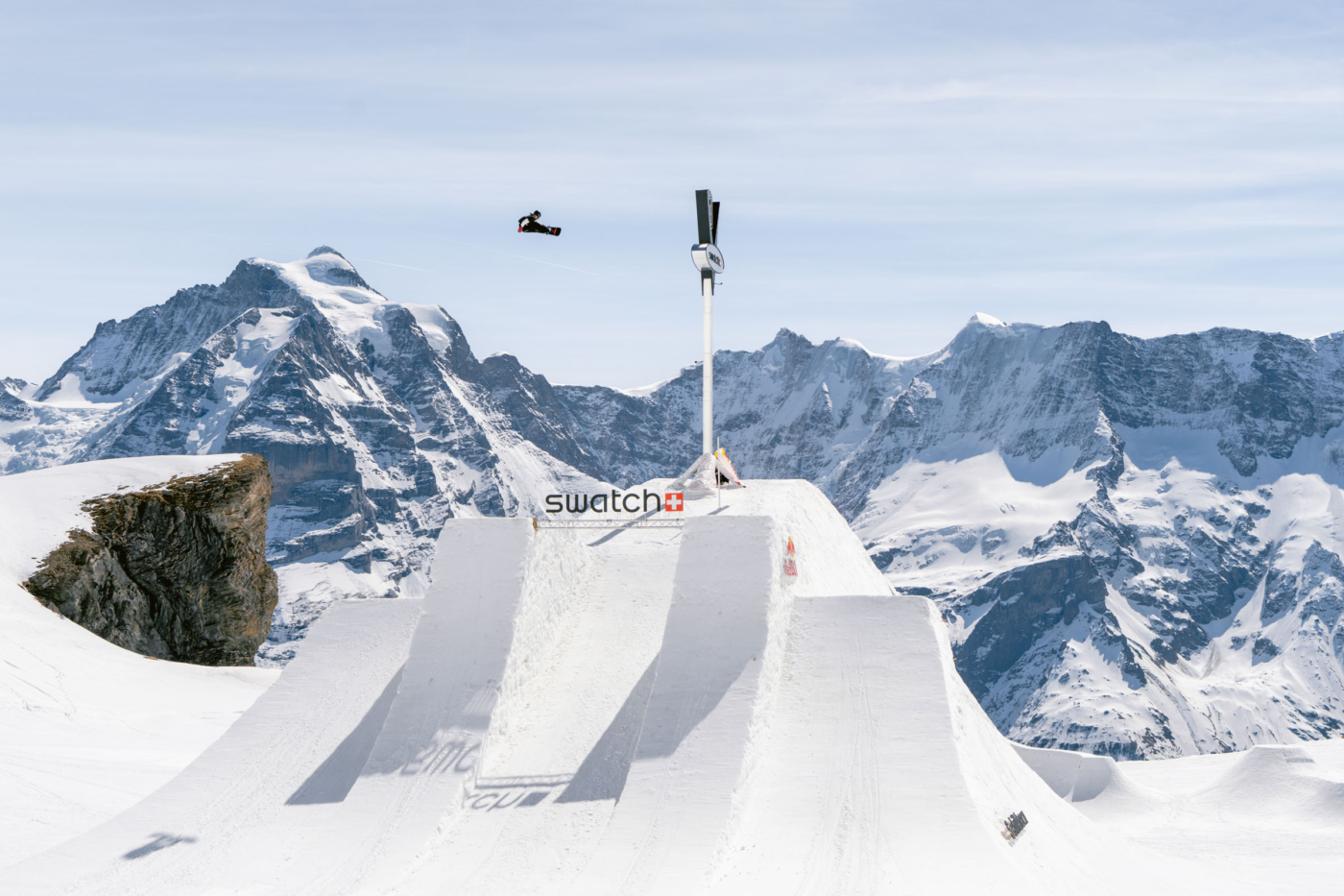 Valentino Guseli Sets New World Record For Highest Air In Snowboarding ...