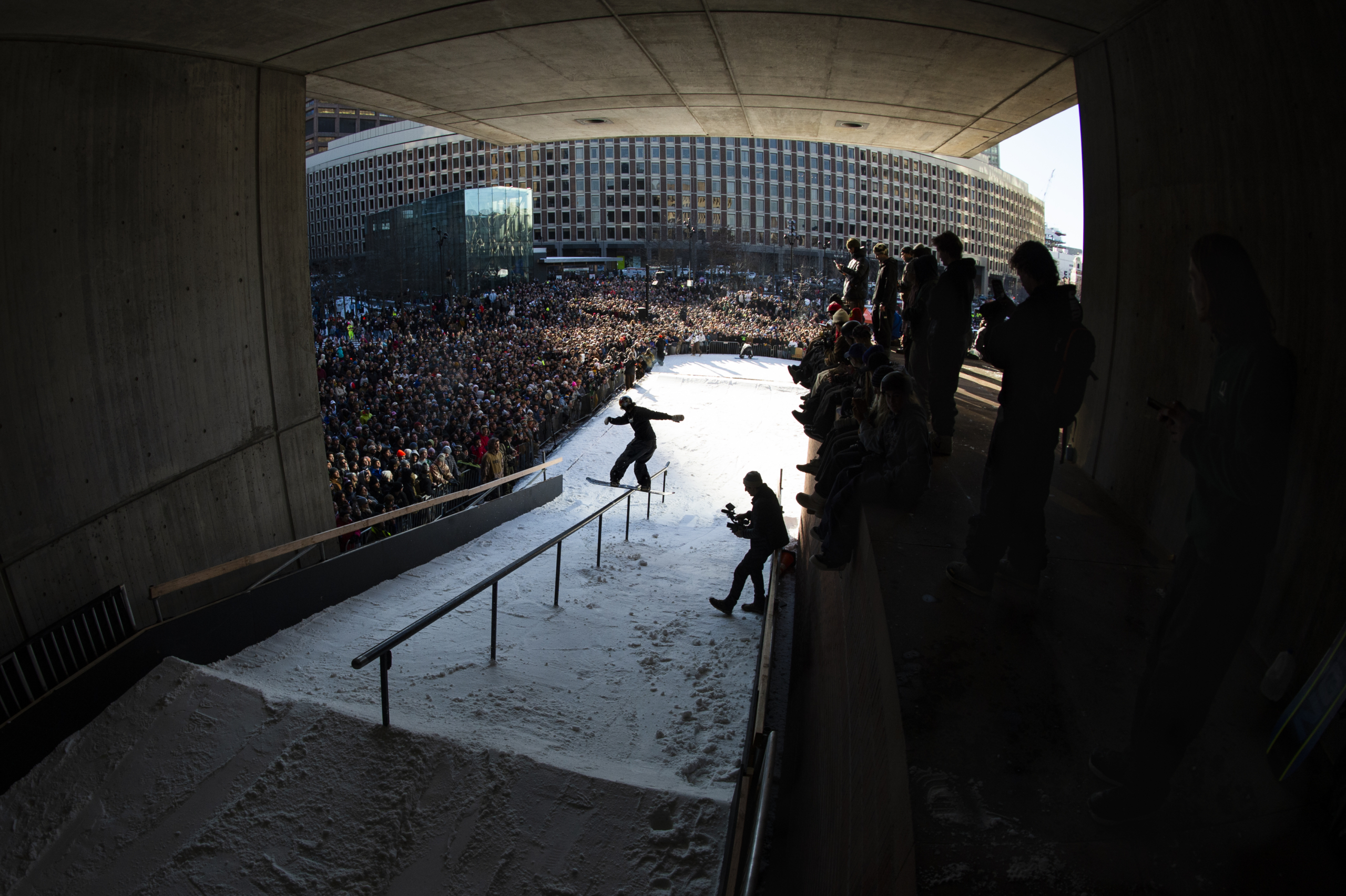 20,000 People in Downtown Boston Show Up For Red Bull Heavy Metal ...
