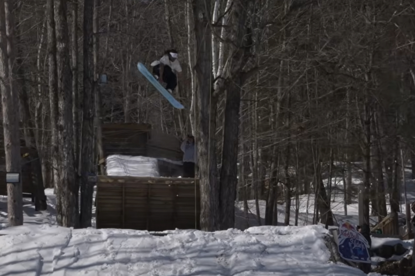 JAMIE LYNN & the art of living – Snowboard Magazine