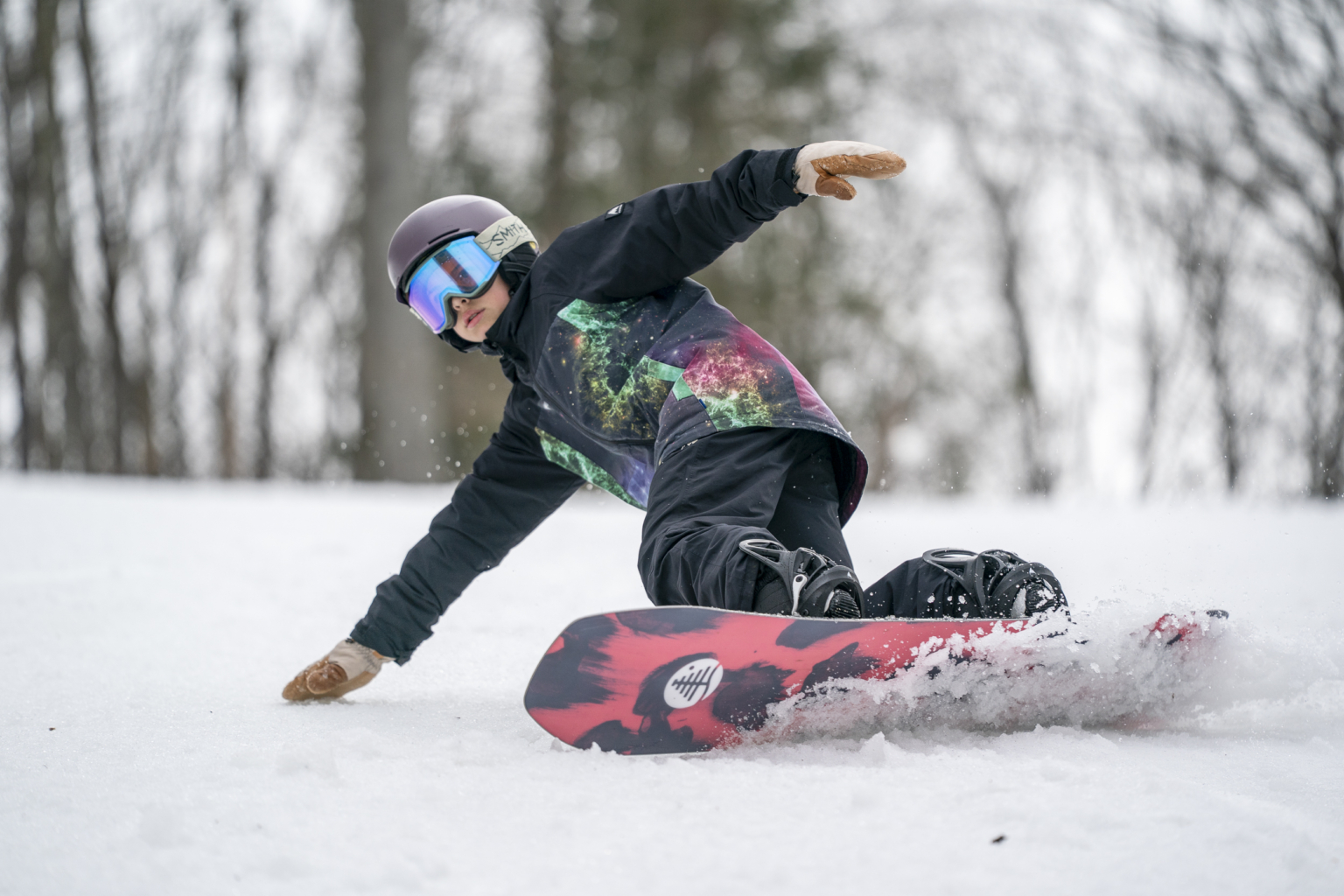 Kids’ Boards: 2026 Burton Hometown Hero Smalls Review – Snowboard Magazine