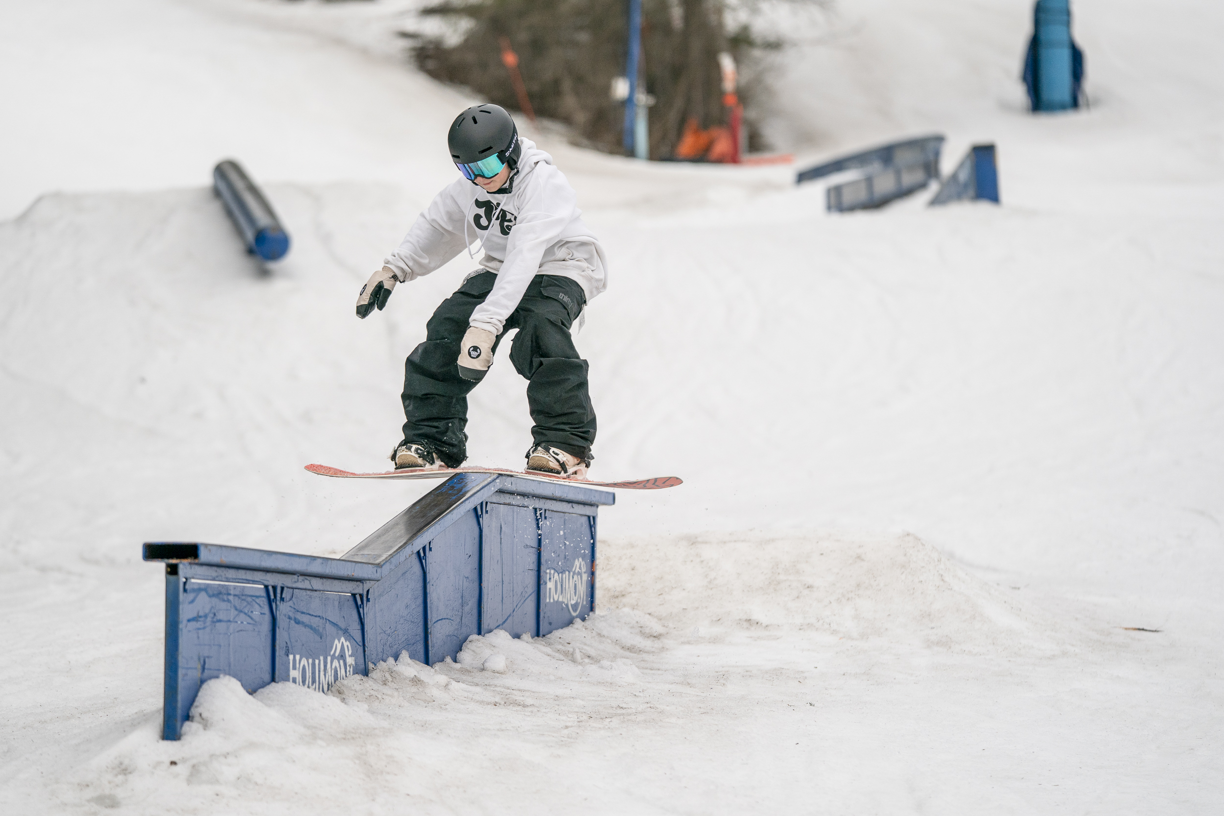 Kids’ Boards: 2026 Nidecker Sensor Youth Review – Snowboard Magazine