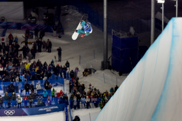 Chloe Kim and Scotty James Lead The Way in Olympic Halfpipe Qualifiers ...